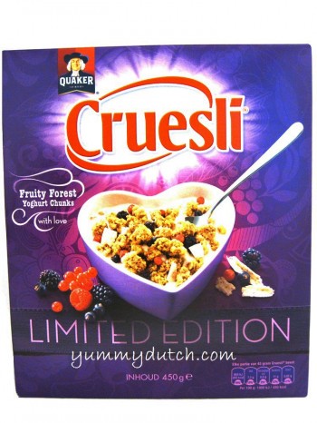 Cruesli Fruity Forest Yoghurt Chunks Quaker | Yummy Dutch